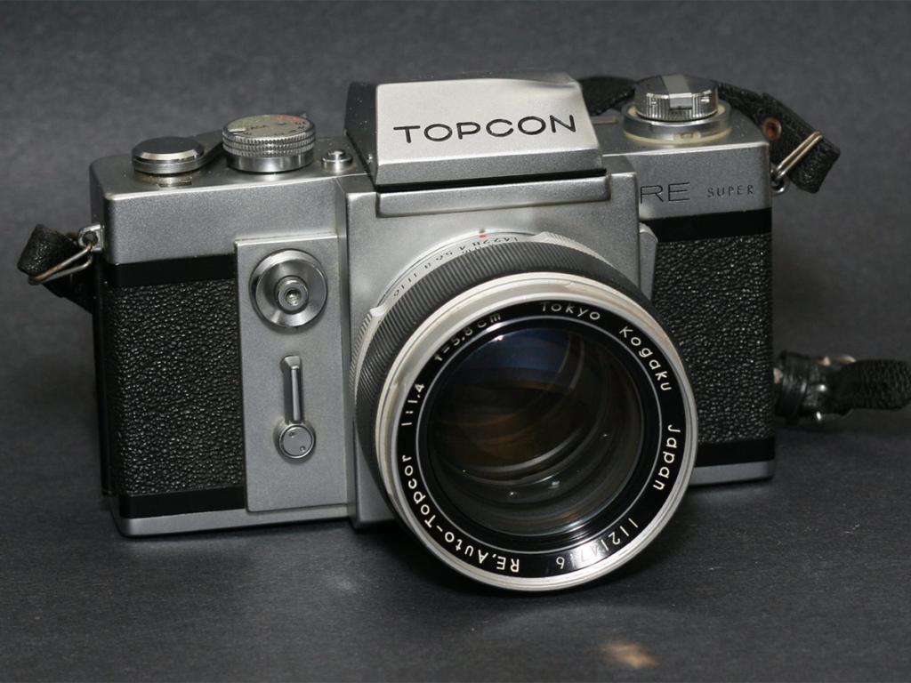 The US Navy Used the First Consumer Camera with a TTL Meter in the 1960 ...